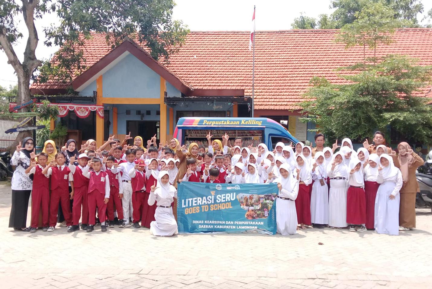 MPK LITERASI SERU GOES TO SCHOOL GIATKAN LITERASI DI SDN MLATI ...